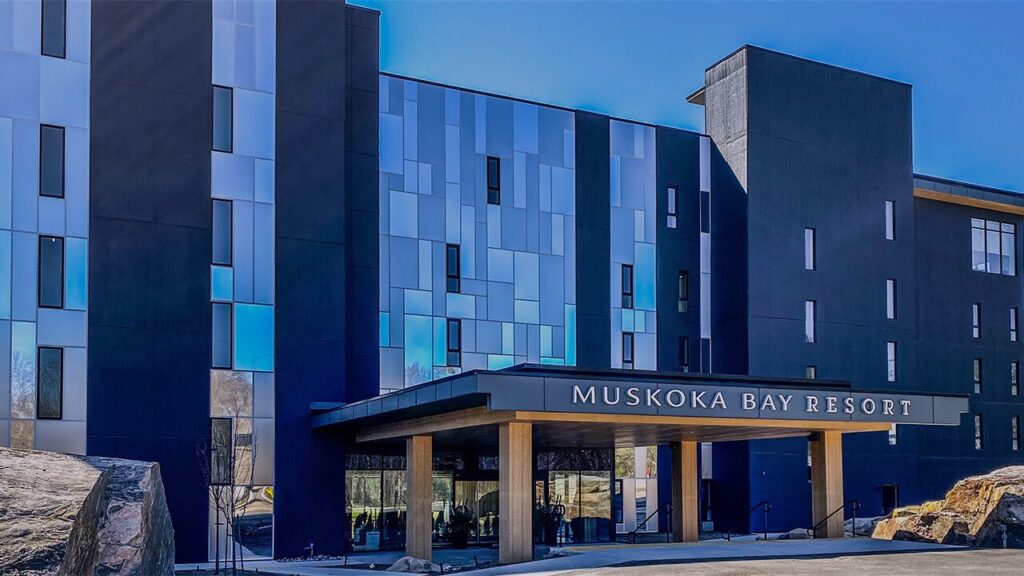 Luxury Living in Gravenhurst Ontario – the 'Gateway to Muskoka'